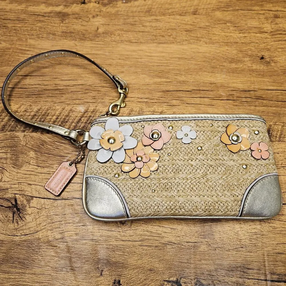 Coach | Bags | Coach Hamptons Straw Floral Wristlet Ivory Pink Flower ...
